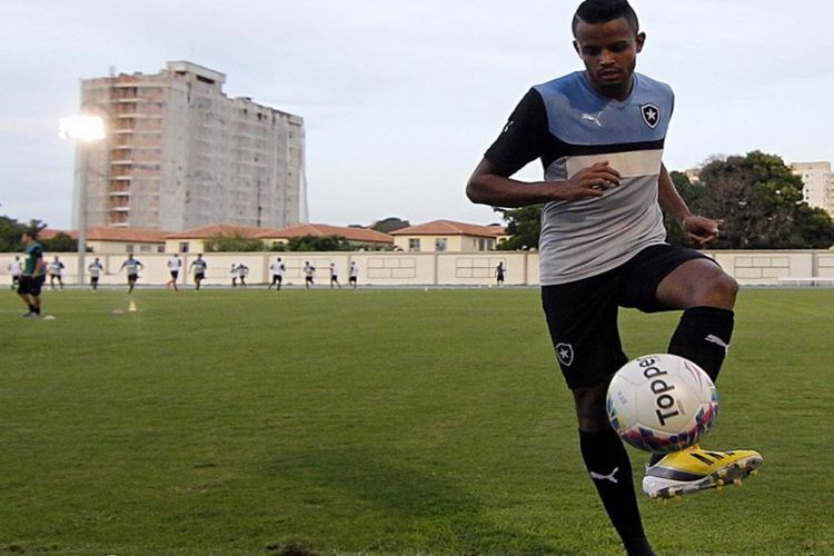 Lateral Pedro Rosa é anunciado pelo Nacional para a disputa do Módulo 2