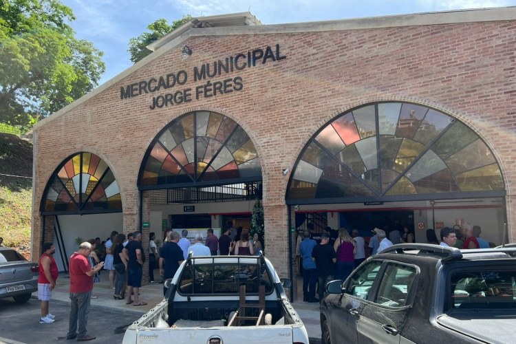 Mercado Municipal de Muriaé é aberto com mais de 60 boxes em funcionamento